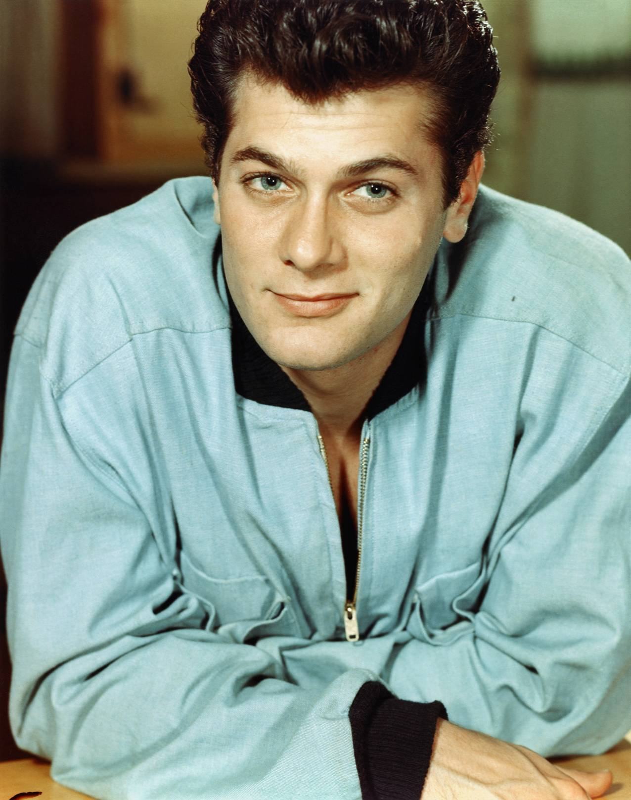 Tony Curtis annyiszor nősült, hogy a magyar újságírók már követni sem ...