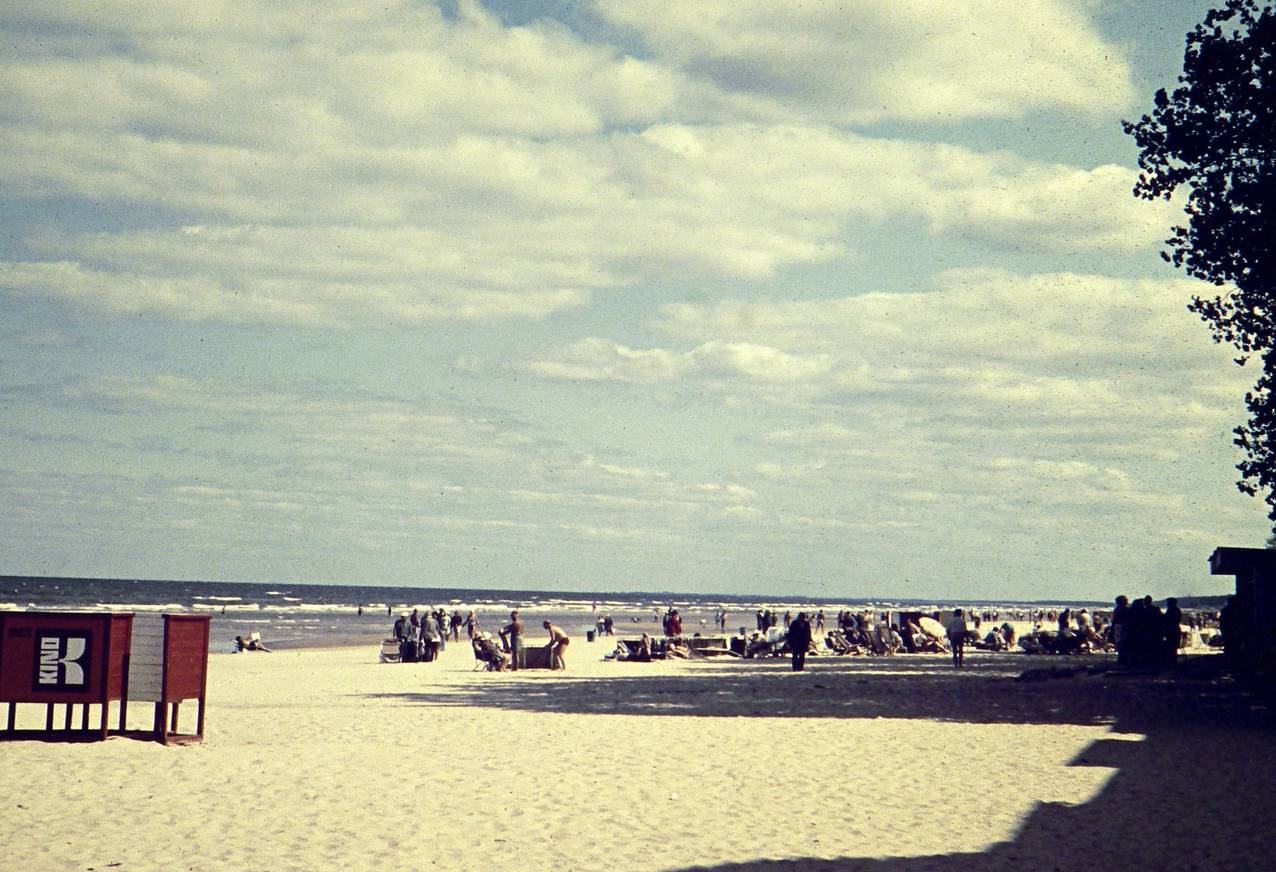 Ezen a budapesti strandon ismerkedtek anno az írók: a fürdősapka ...