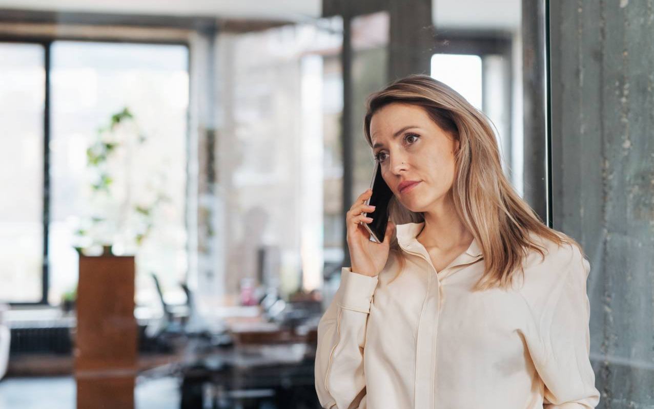 Lehallgathatnak, ha ez a jelzés megjelenik a telefonodon | Dívány