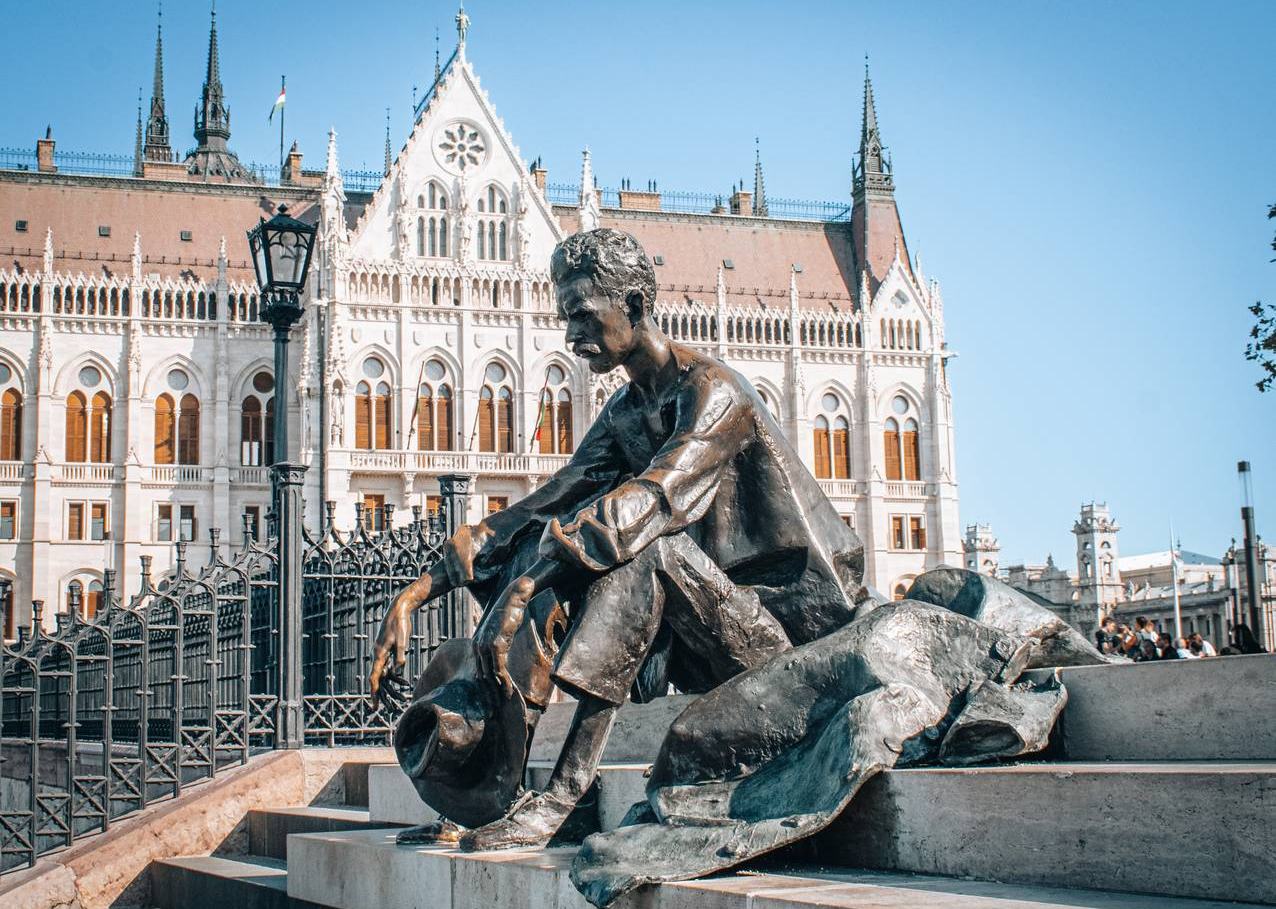 Villámkvíz: felismered József Attila verseit egyetlen sorból? | Dívány